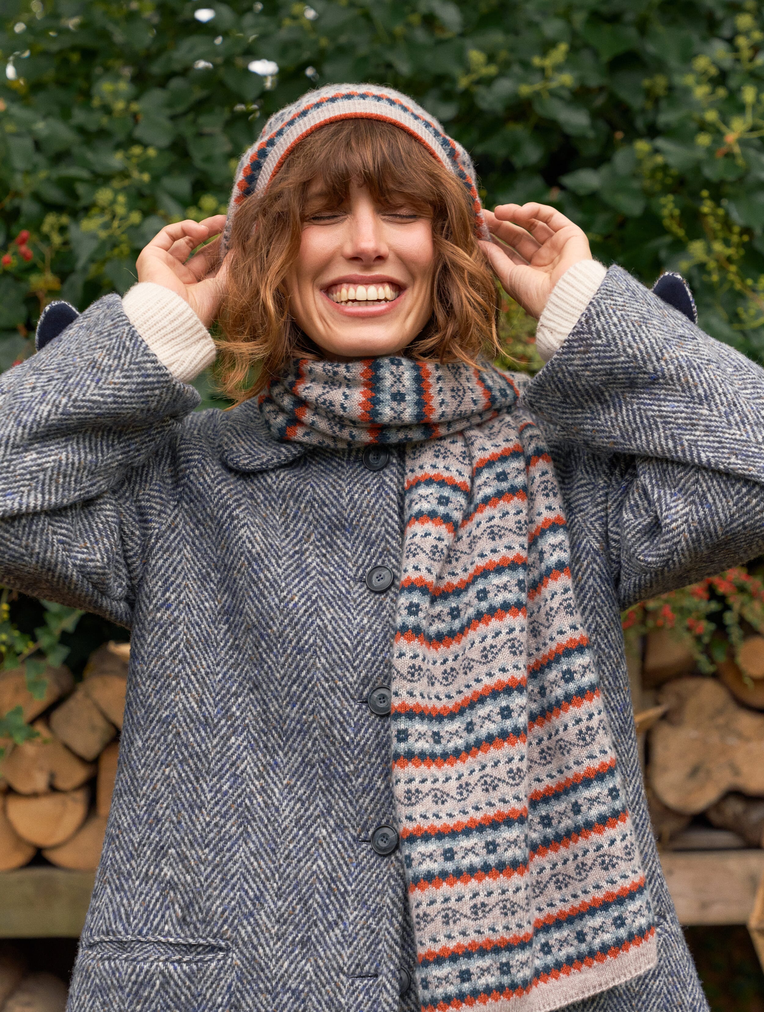 Scarves and Stoles | Cashmere, Silk & Wool Stoles | Brora