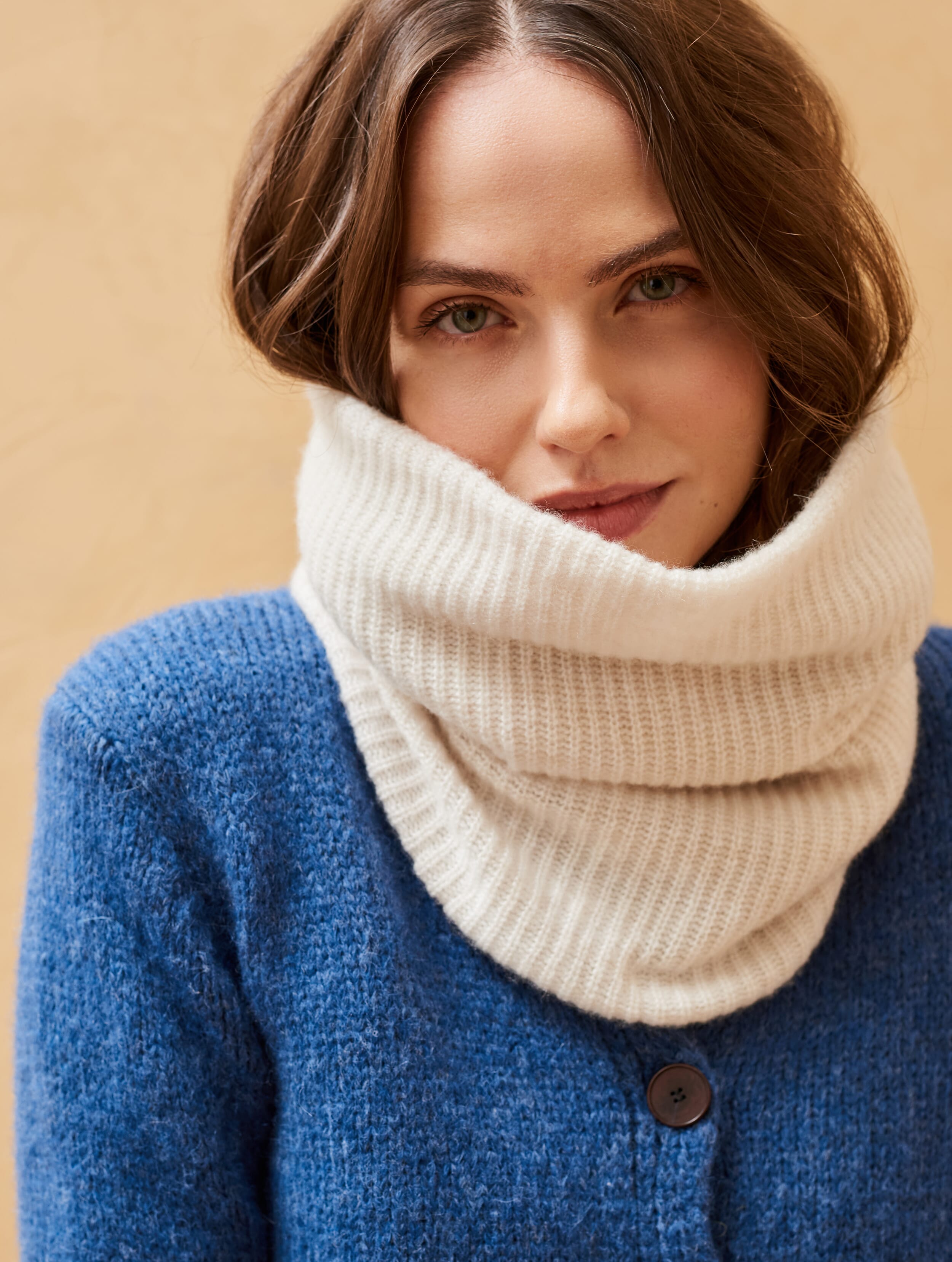 Scarves and Stoles | Cashmere, Silk & Wool Stoles | Brora