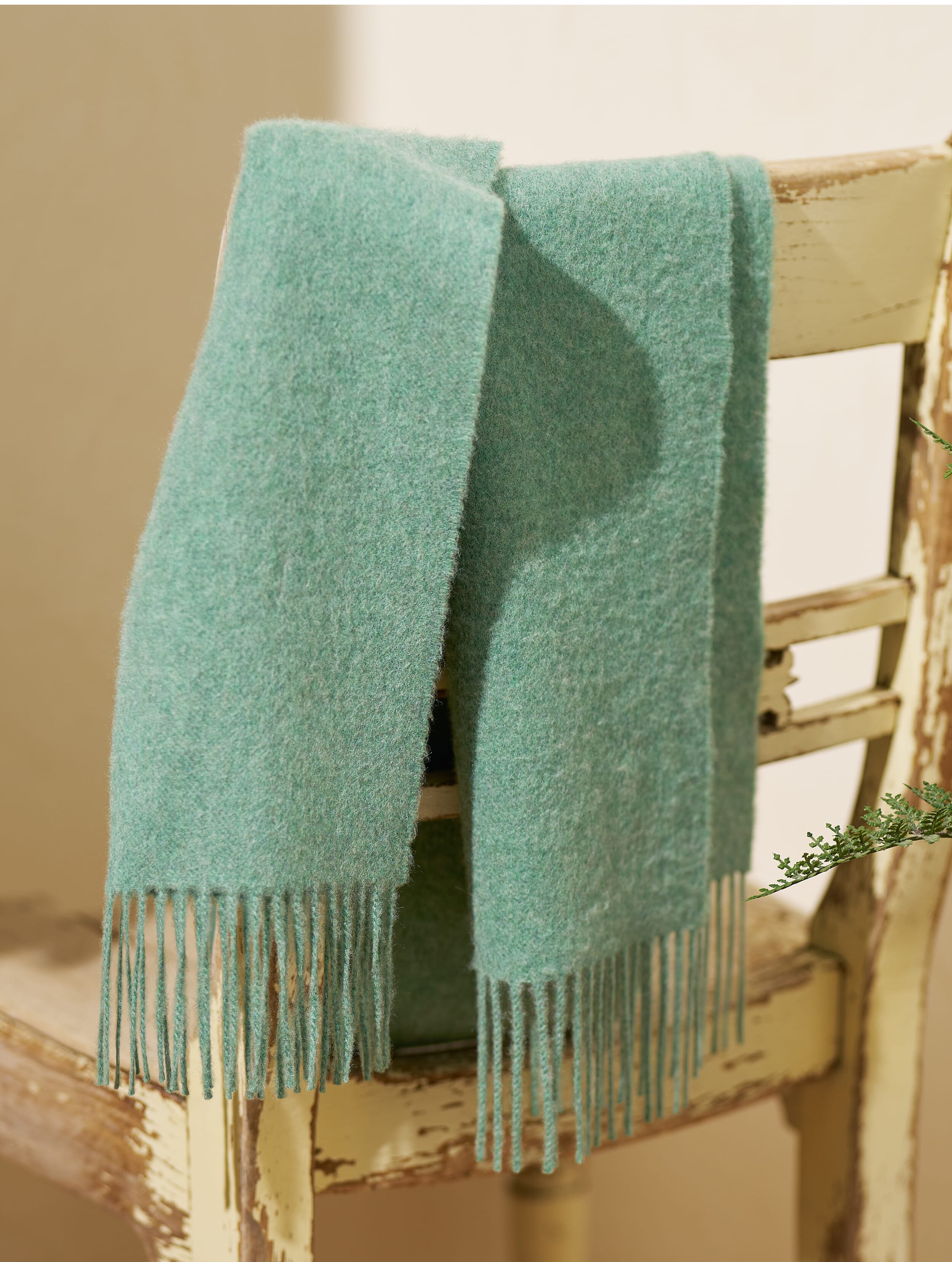 Scarves and Stoles | Cashmere, Silk & Wool Stoles | Brora