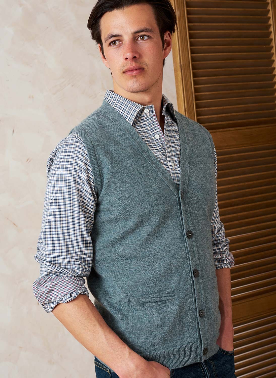 Mercury Men's Cashmere Sleeveless Cardigan | Brora UK