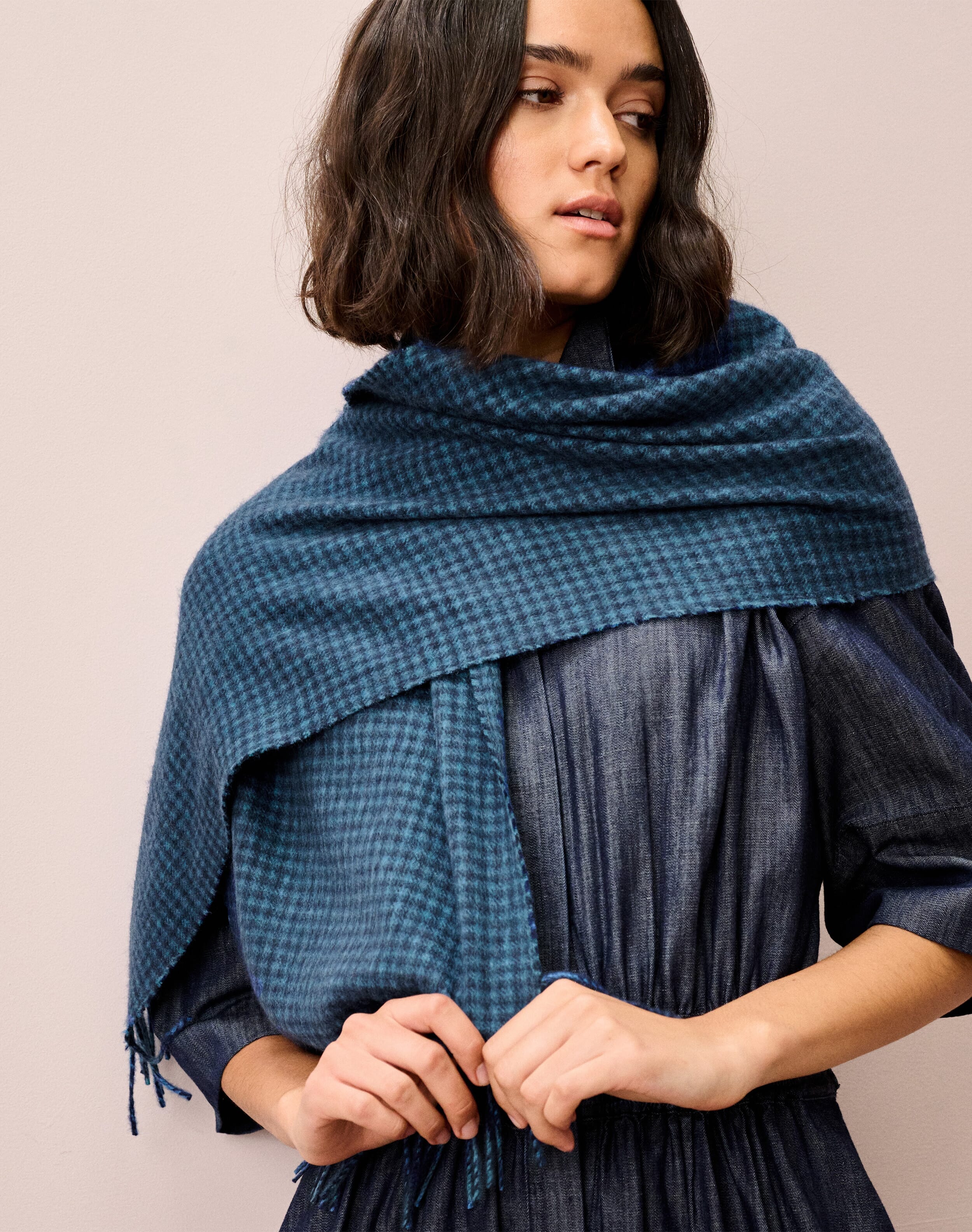 Scarves and Stoles | Cashmere, Silk & Wool Stoles | Brora