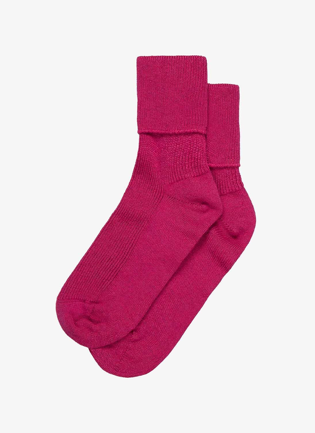 Magenta Cashmere Socks | Women's Cashmere Socks | Brora UK