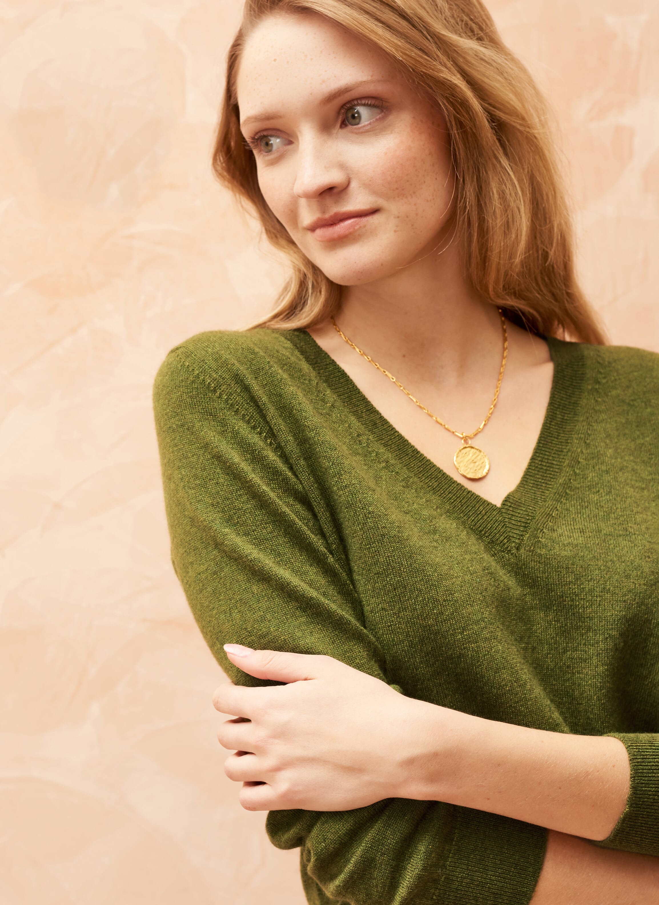 Nettle Cashmere V Neck Jumper | Women's Jumpers | Brora