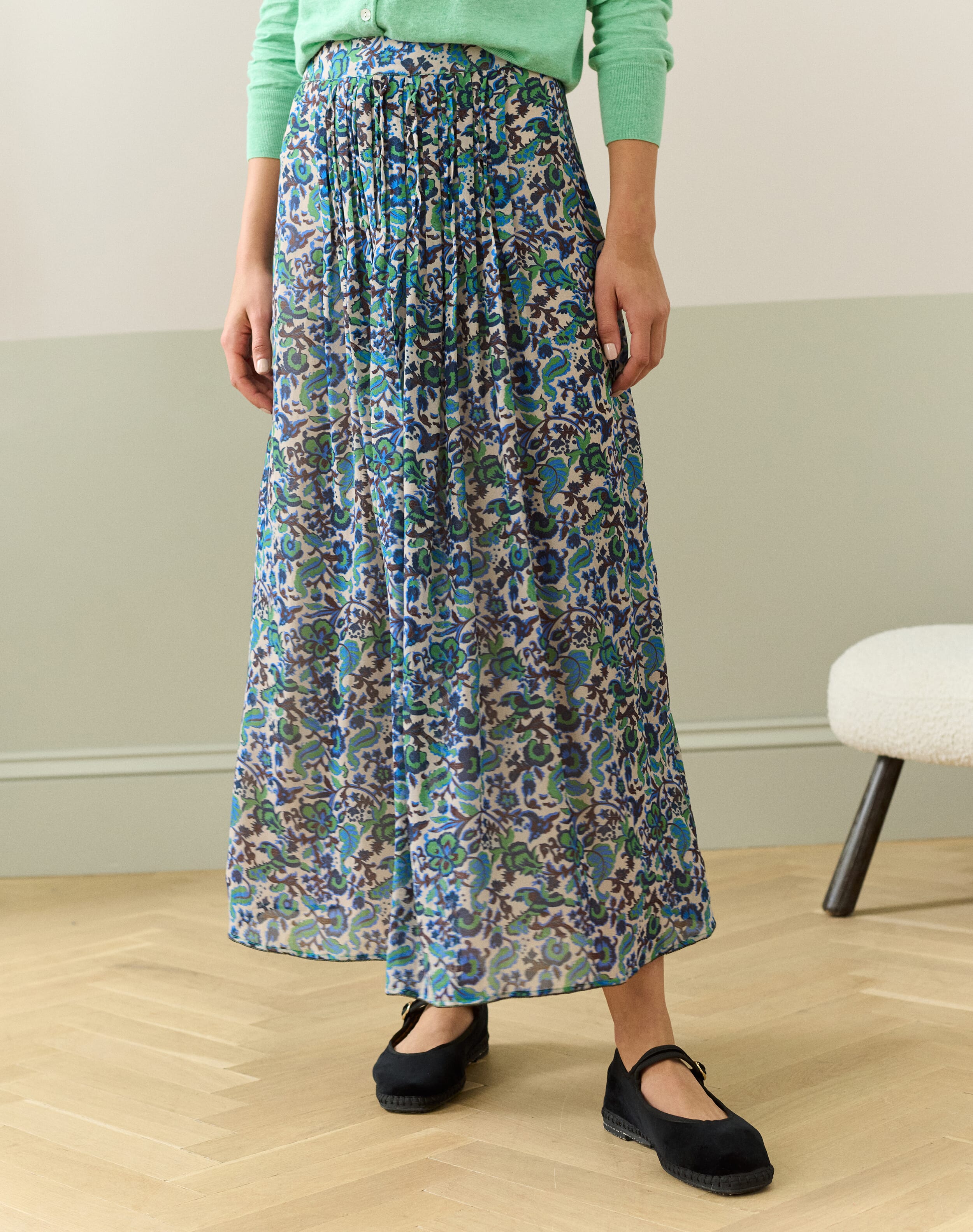 Silk Pleated Skirt in Oyster | Women's Skirts | Brora Fashion