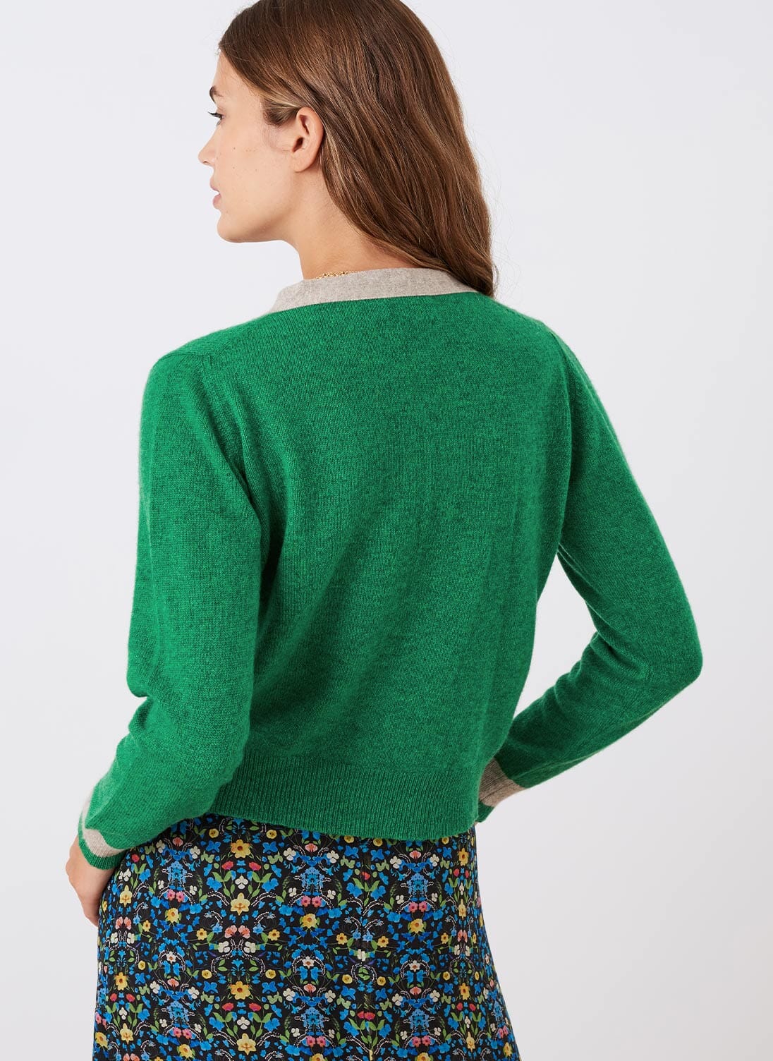 Emerald & Ash Cashmere Contrast Trim V Neck Cardigan | Brora