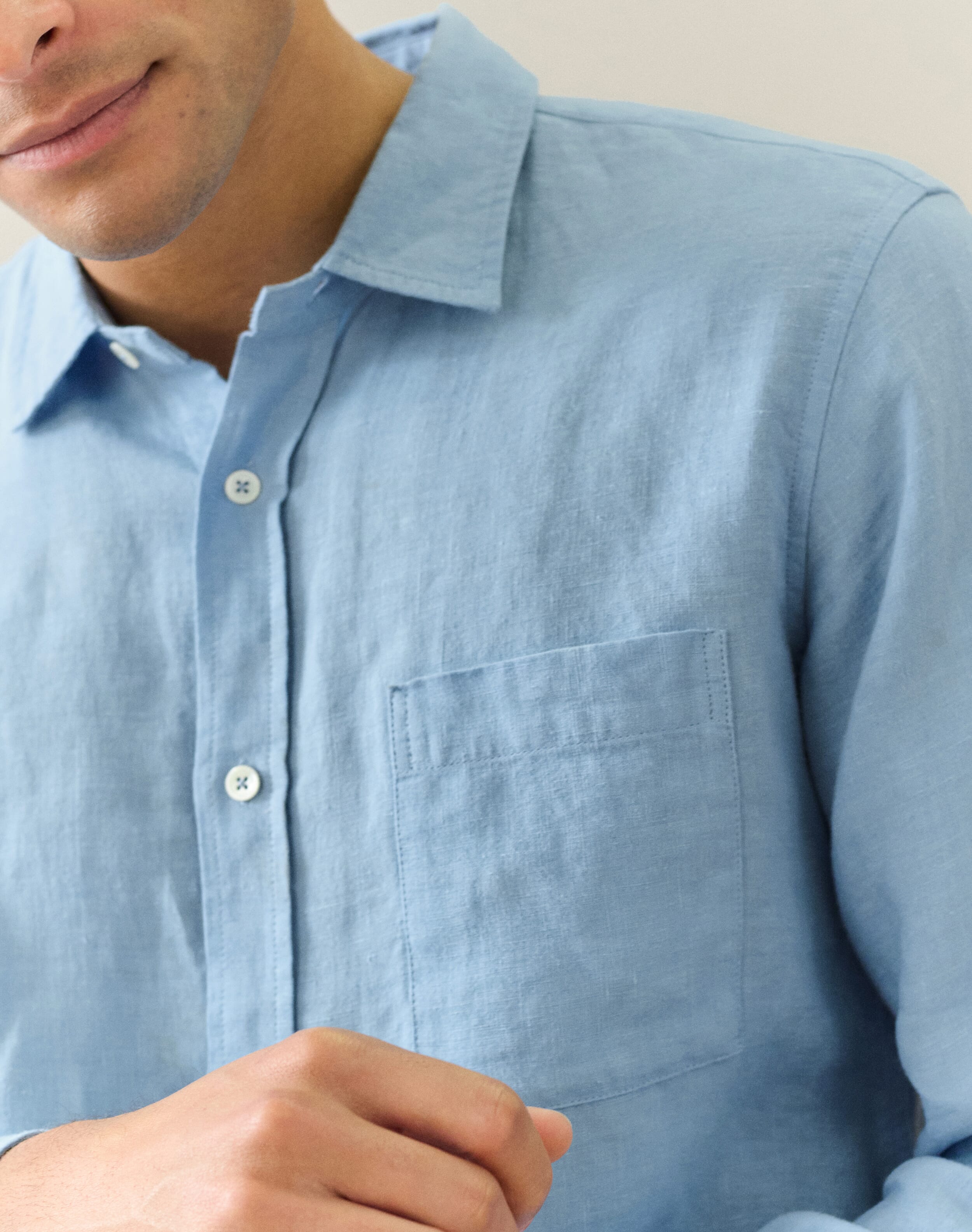 Men's Laundered Linen Shirt in Periwinkle | Menswear | Brora