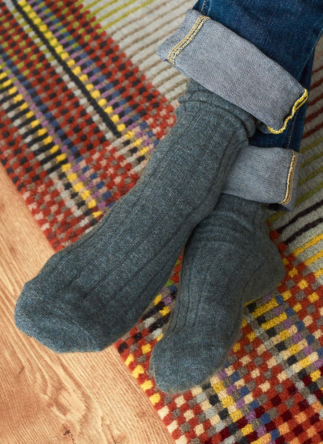 Verdigris Cashmere Long Socks | Men's Accessories | Brora