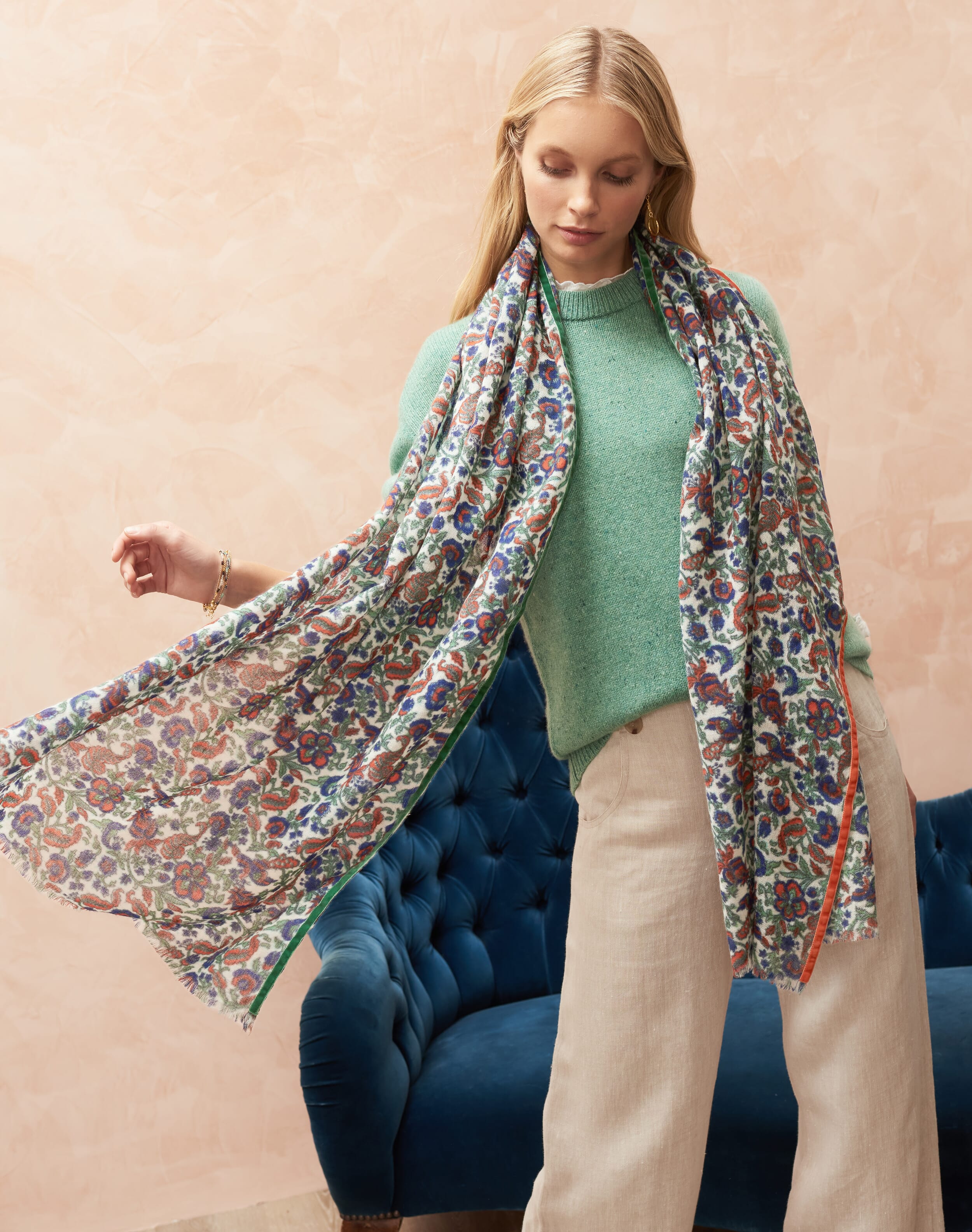 Scarves and Stoles | Cashmere, Silk & Wool Stoles | Brora