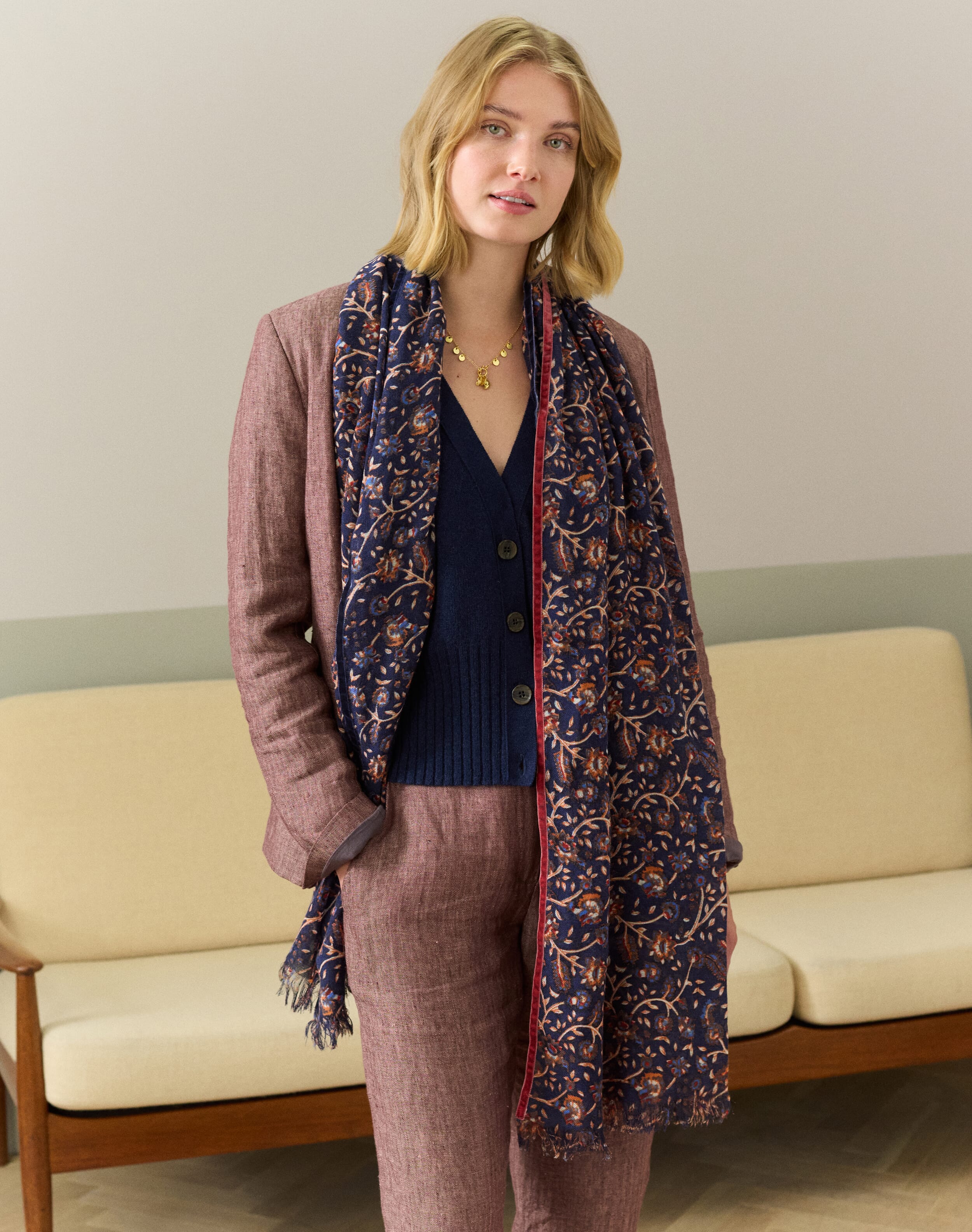 Scarves and Stoles | Cashmere, Silk & Wool Stoles | Brora