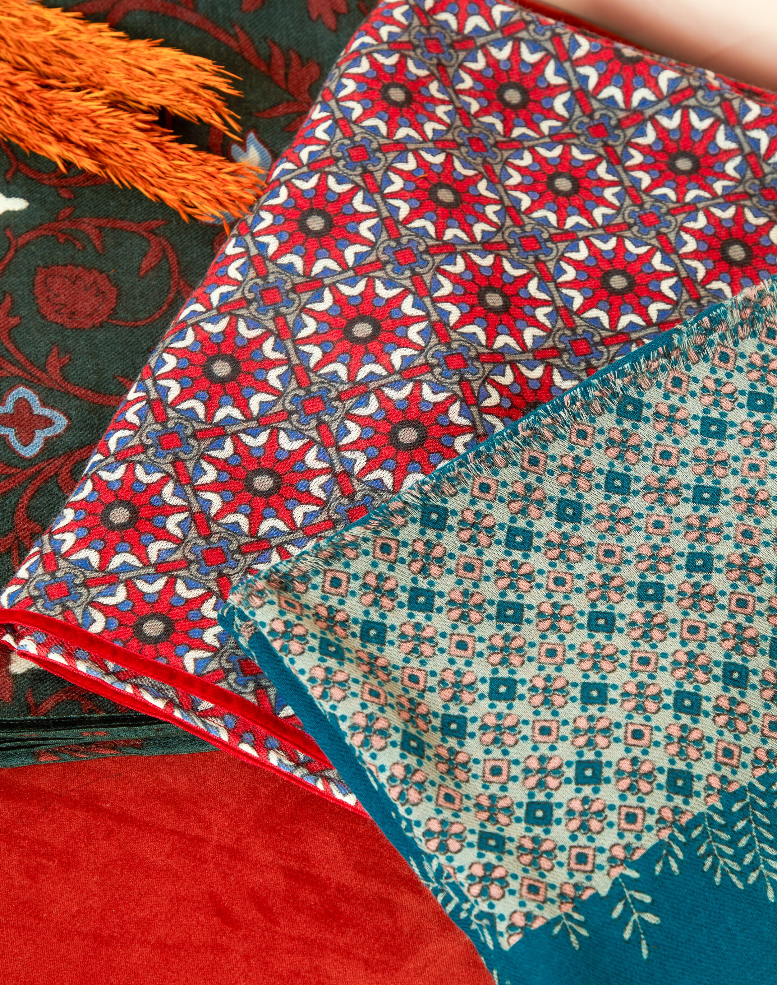 Wool Floral Print Stole in Ivy & Henna | Accessories | Brora