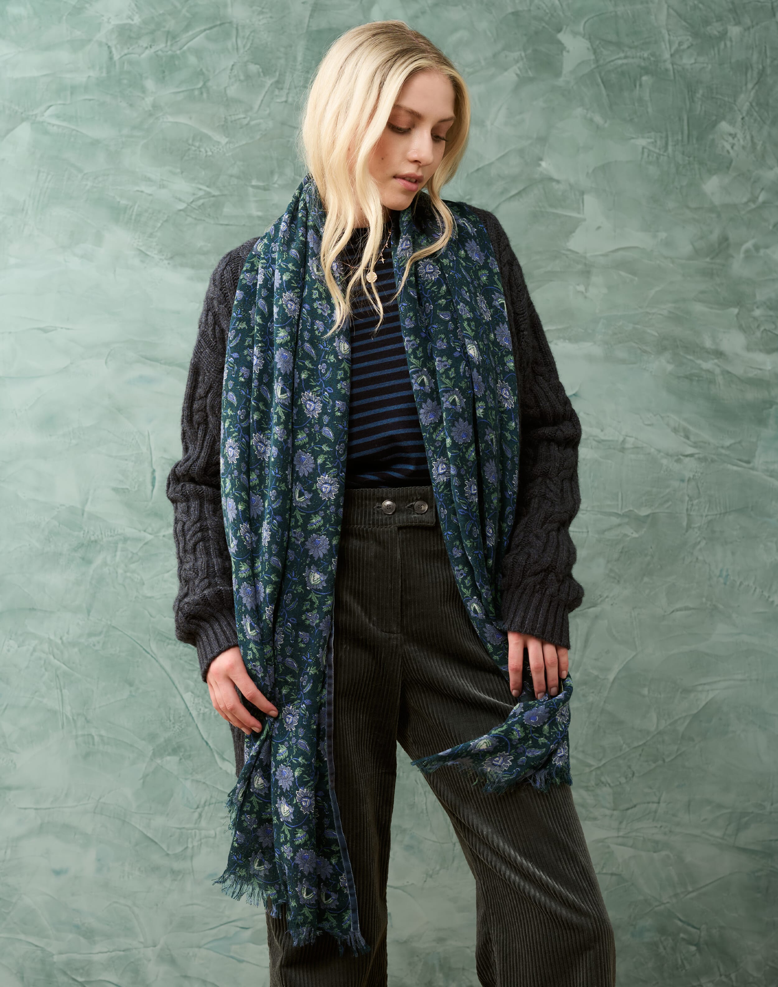 Scarves and Stoles | Cashmere, Silk & Wool Stoles | Brora