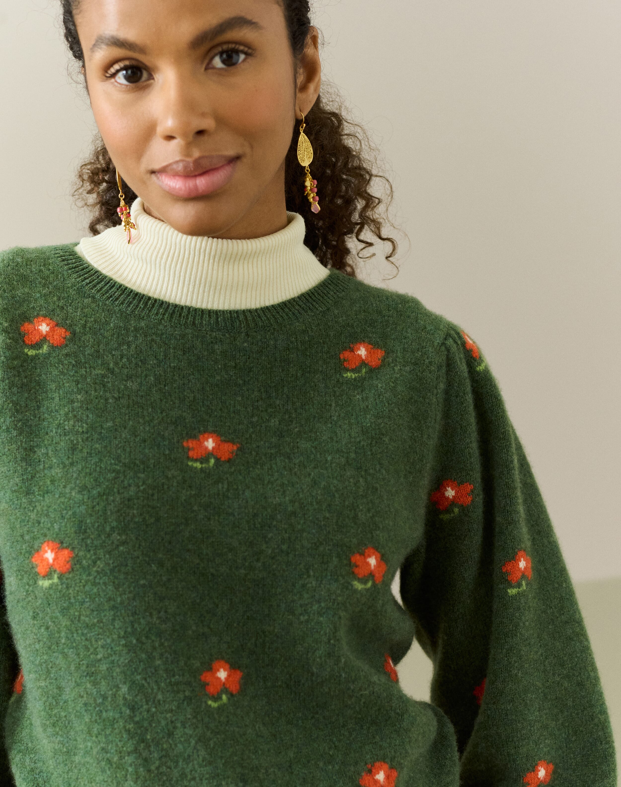 Tarragon Supersoft Lambswool Flower Jumper | Women's | Brora