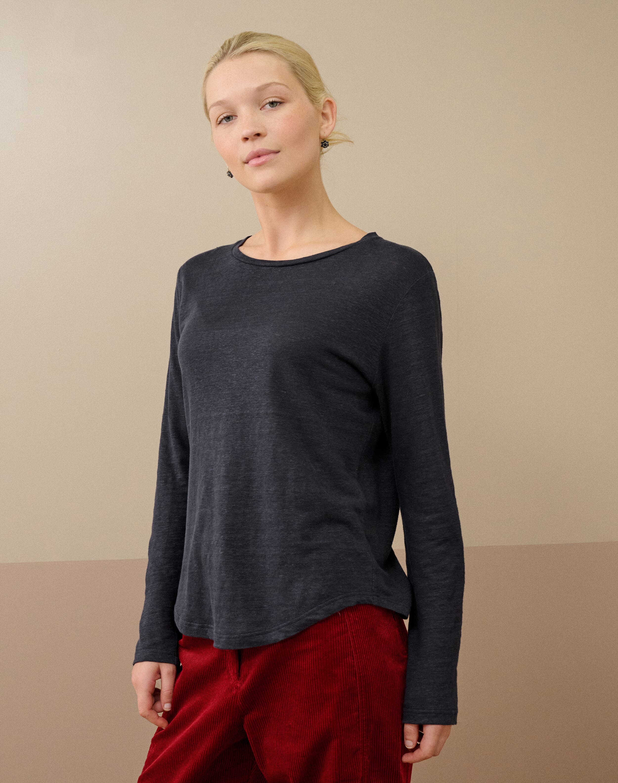 Linen Knit Boat Neck T-Shirt in Ink | Womenswear | Brora