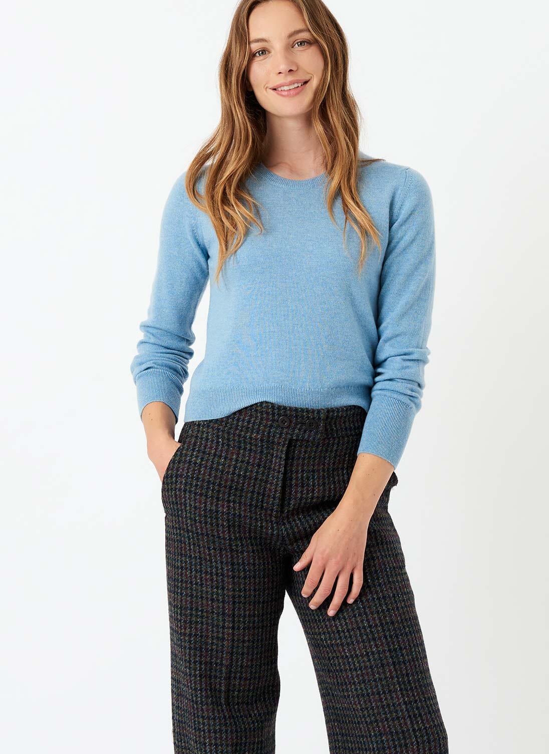 Periwinkle Cashmere Cropped Jumper | Cashmere Jumpers & Cardigans | Brora