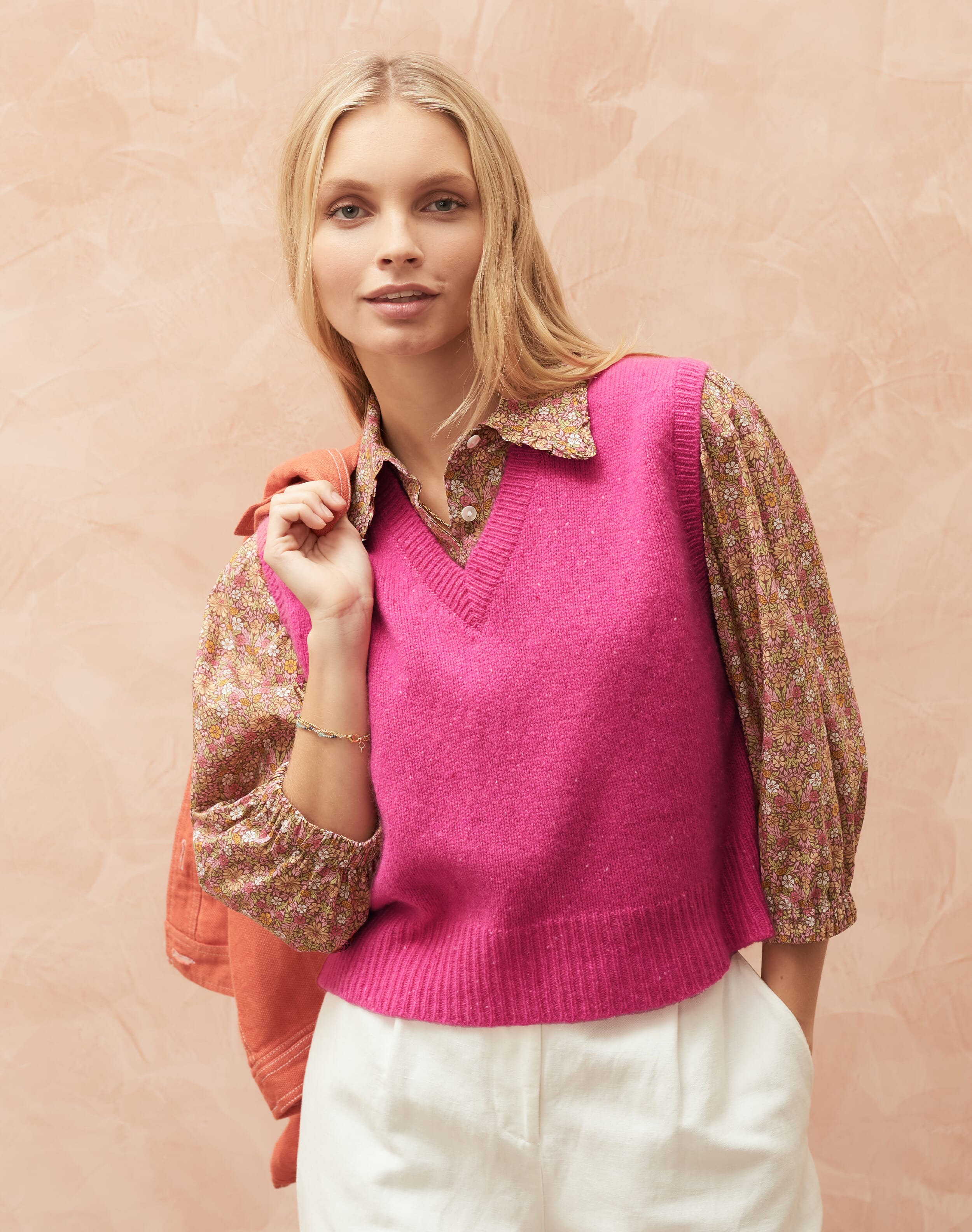 Cherry Cashmere Tank | Women's Jumpers & Tanks | Brora