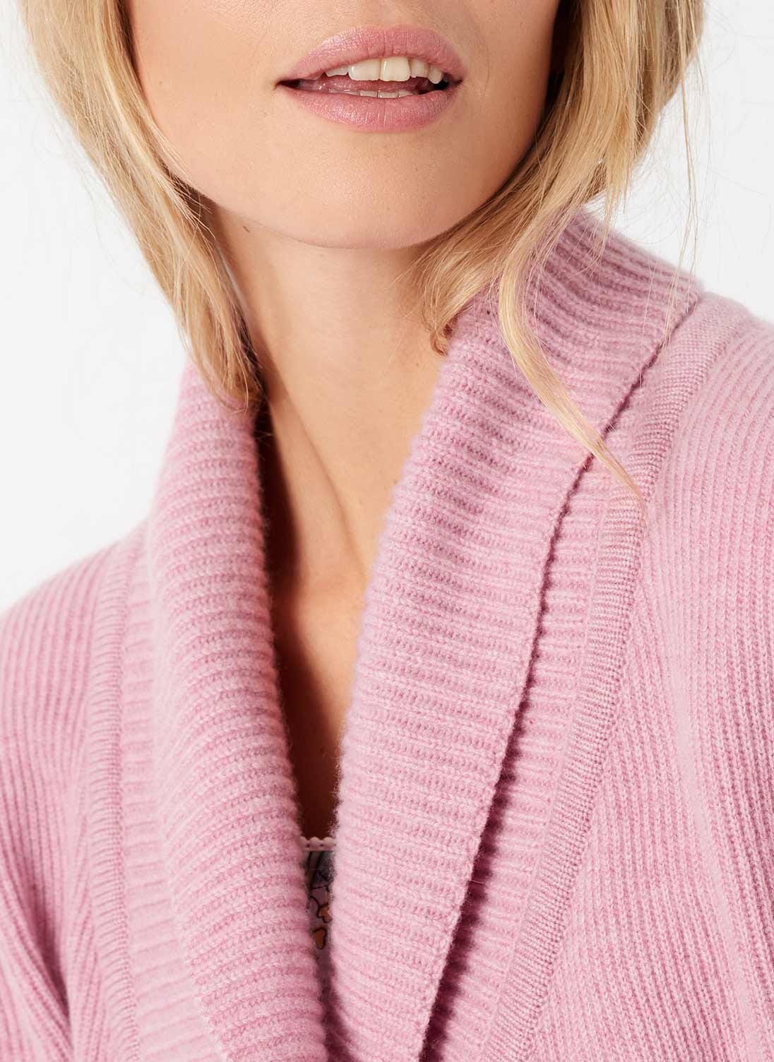 Women's Wild Rose Cashmere Dressing Gown | Brora