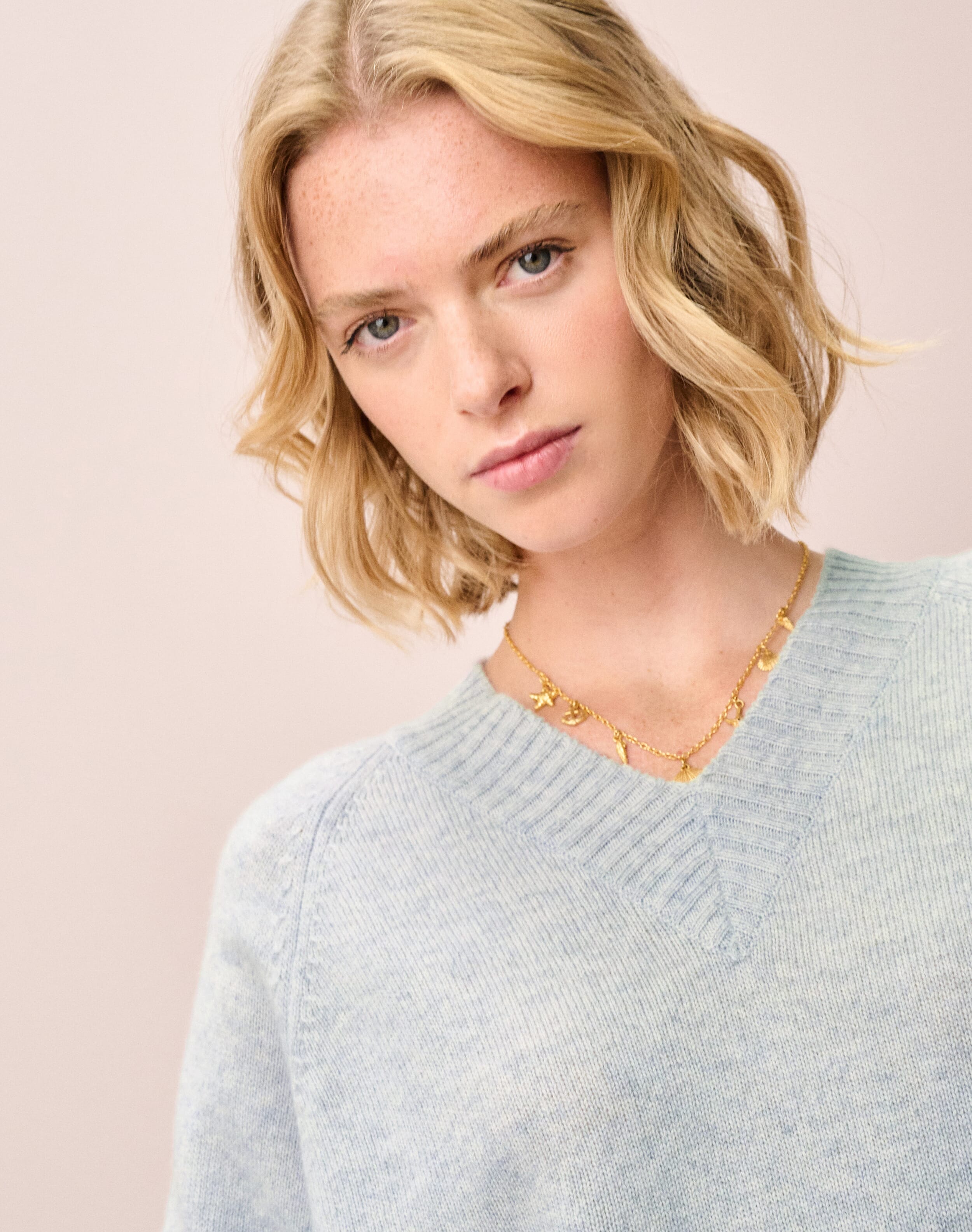 Cashmere V Neck Jumper in Pearl | Knitwear | Brora Fashion