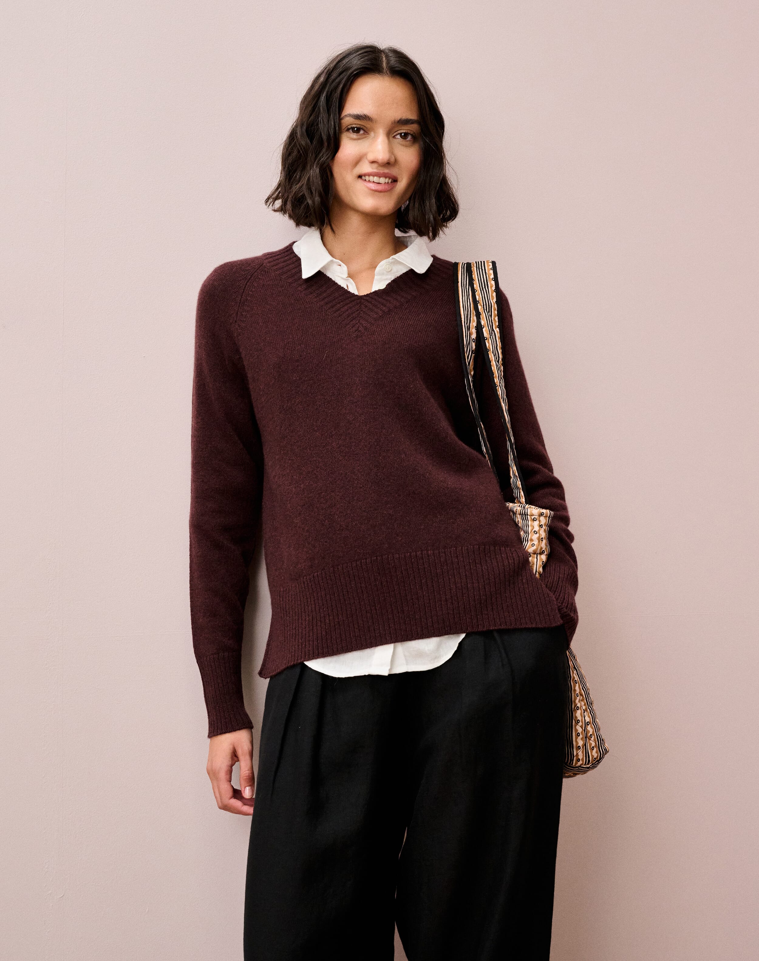Cashmere V Neck Jumper in Malt | Knitwear | Brora Fashion
