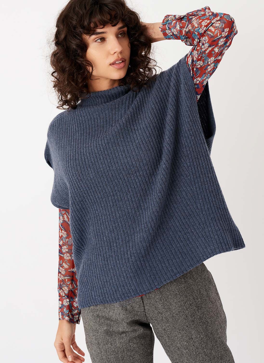 Lead Cashmere Ribbed Poncho | Women's Ponchos | Brora UK