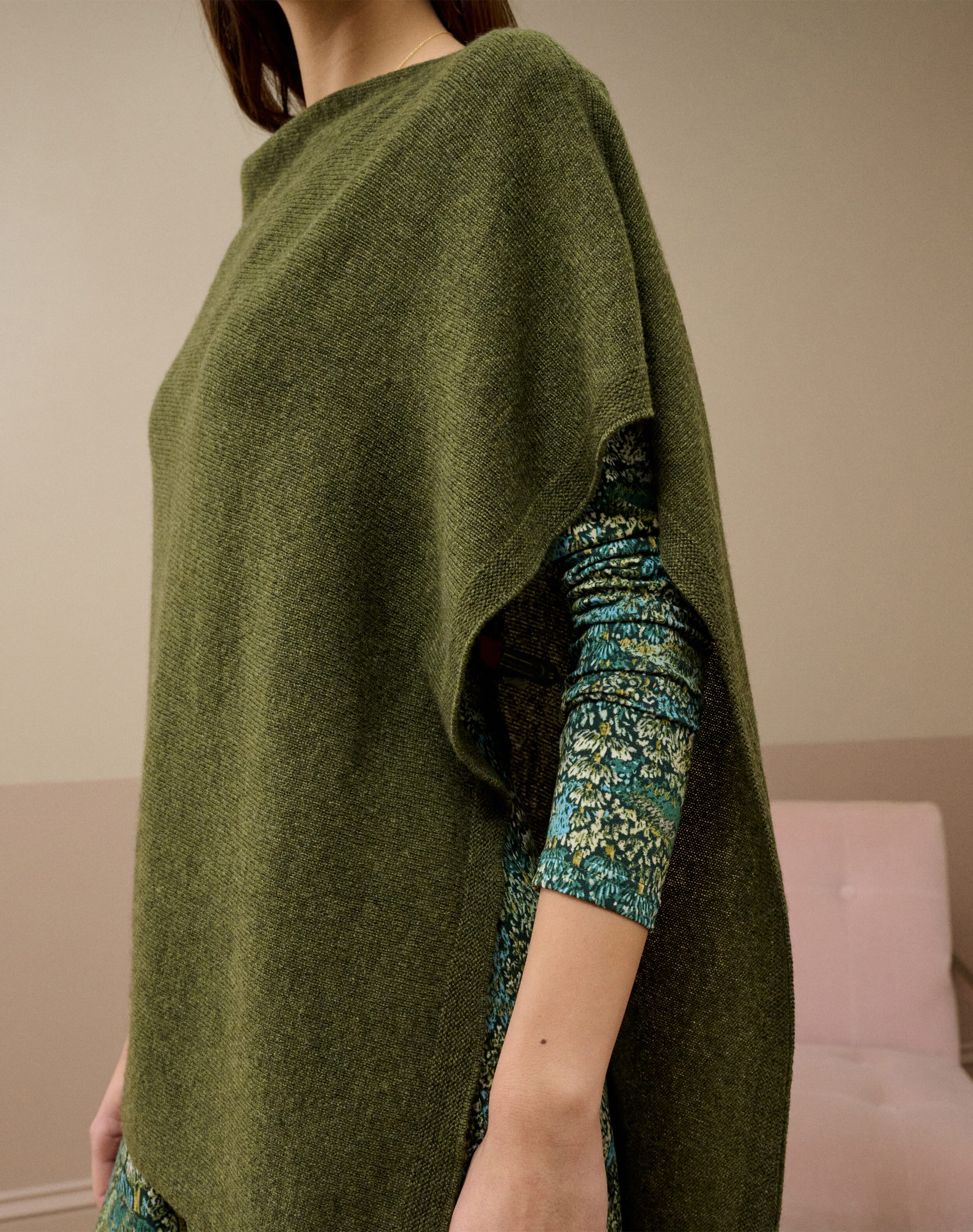 Cashmere Gauzy Knit Poncho in Sorrel| Brora Clearance