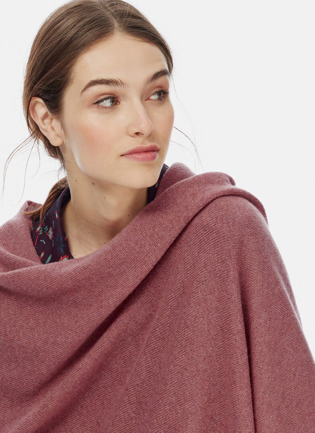 Rosewood Cashmere Gauzy Knit Poncho | Ponchos & Capes | Brora