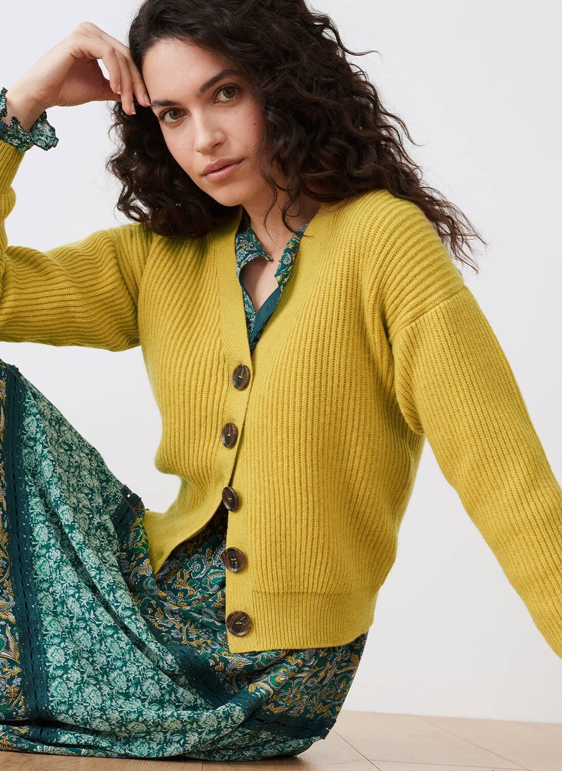 Sulphur Cashmere V Neck Ribbed Cardigan | Women's Knitwear | Brora