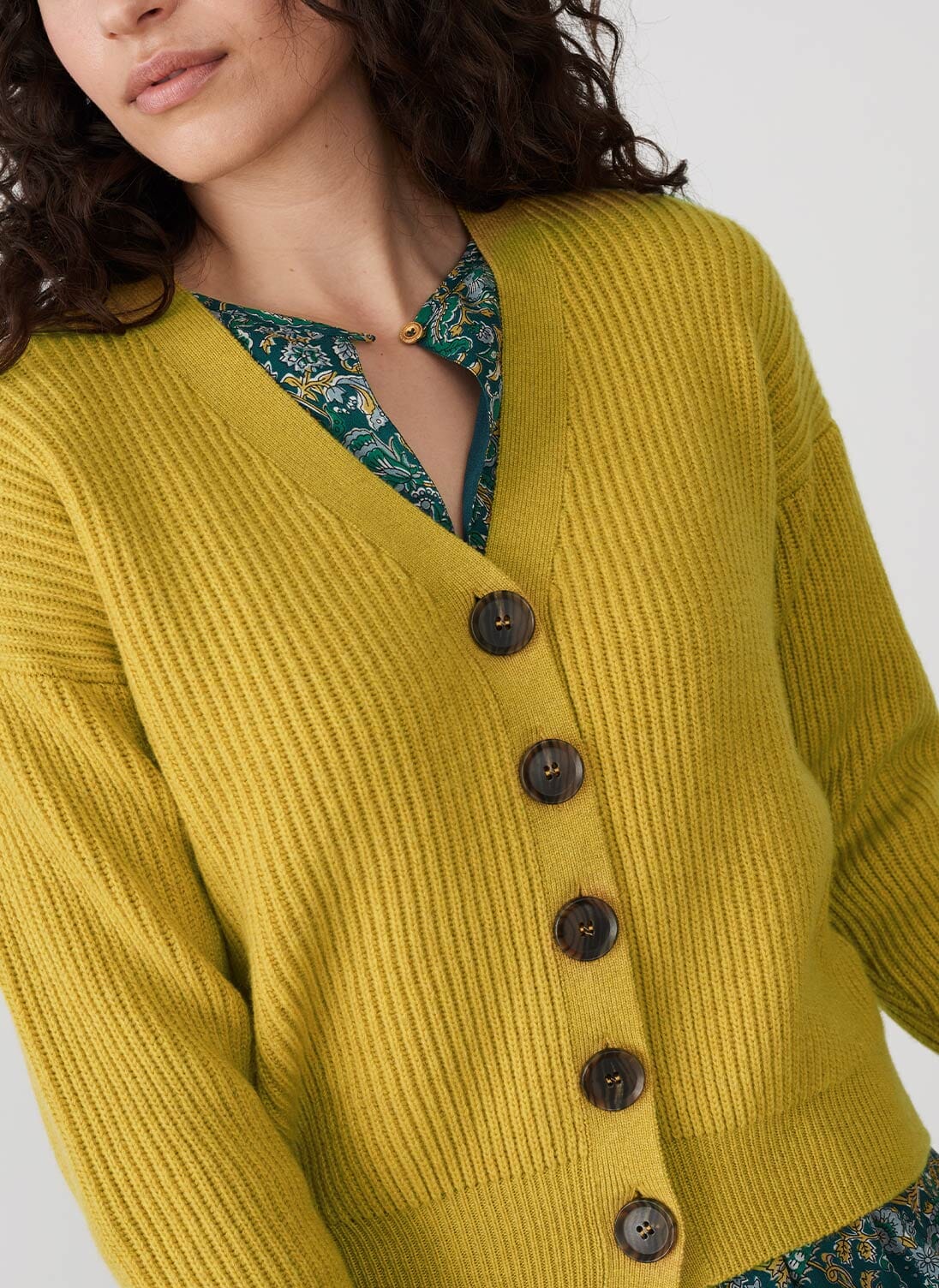 Sulphur Cashmere V Neck Ribbed Cardigan | Women's Knitwear | Brora