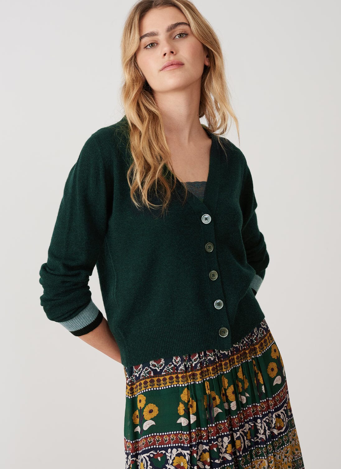 Pine Cashmere V Neck Cardigan | Women's Cardigans | Brora